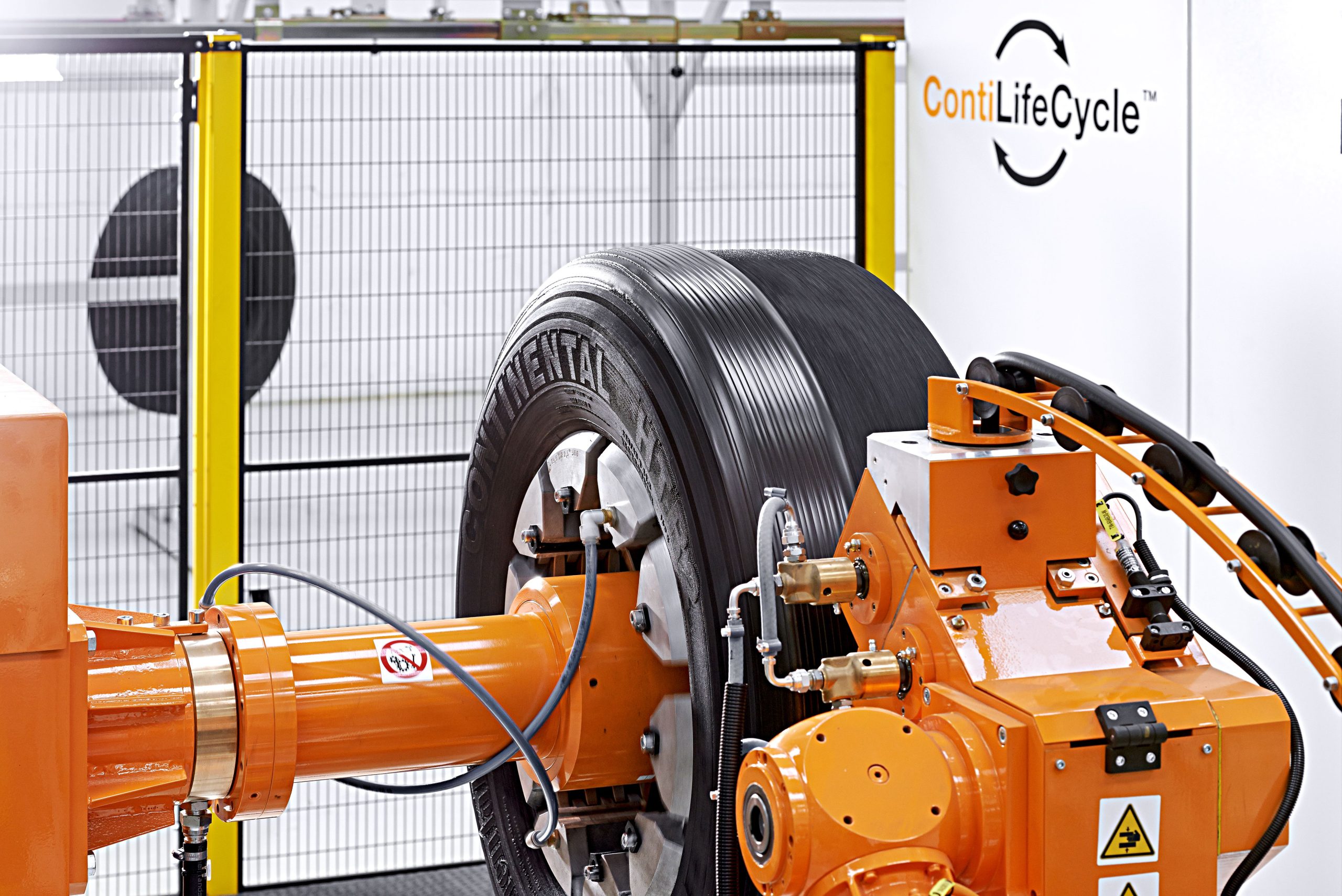 Continental: Over 120 years of retreading truck and bus tyres ...